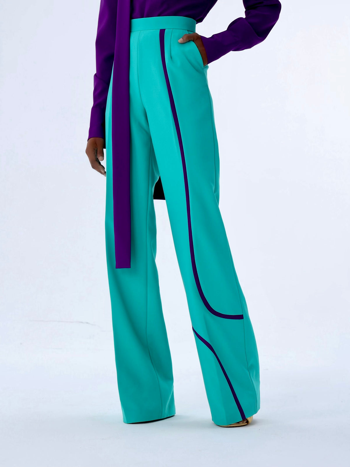 The Șemílóre Collection